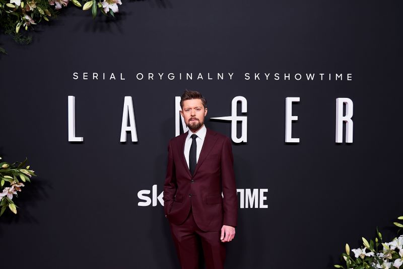„Langer”: nowy serial na podstawie powieści Remigiusza Mroza ...
